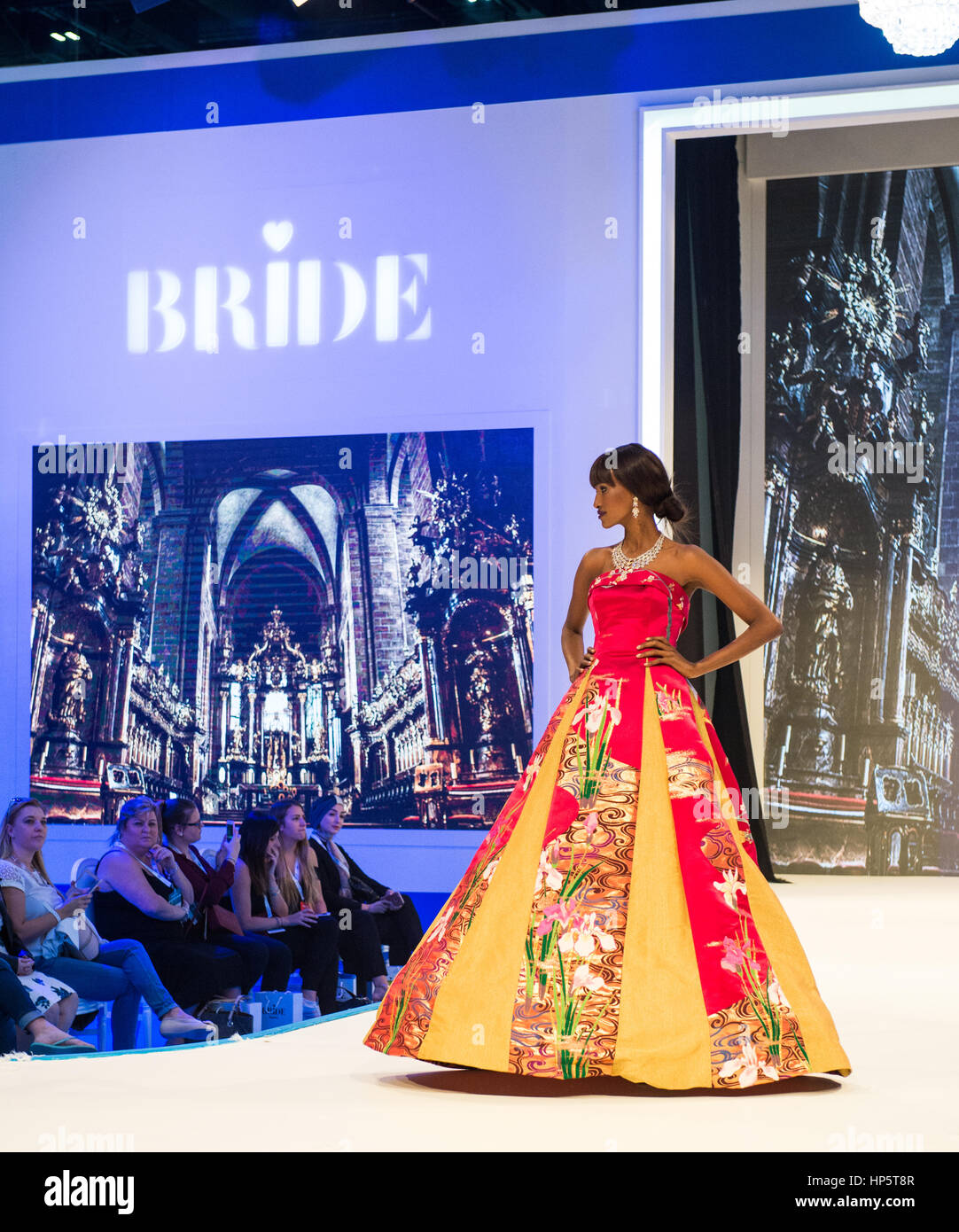 Fashion Ramp Show Stock Photos & Fashion Ramp Show Stock Images - Alamy