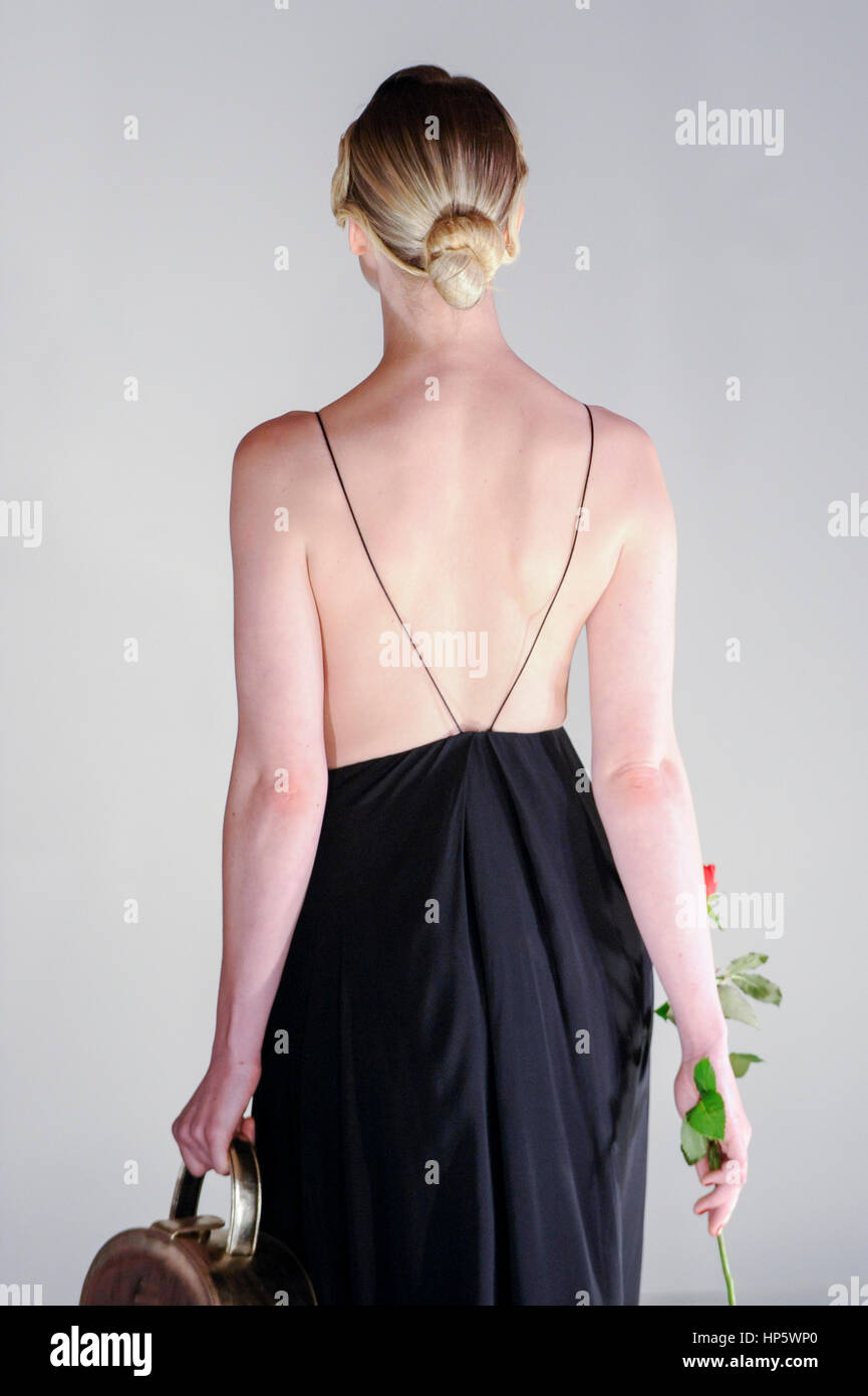 Chanel fashion show 2015 hi-res stock photography and images - Alamy