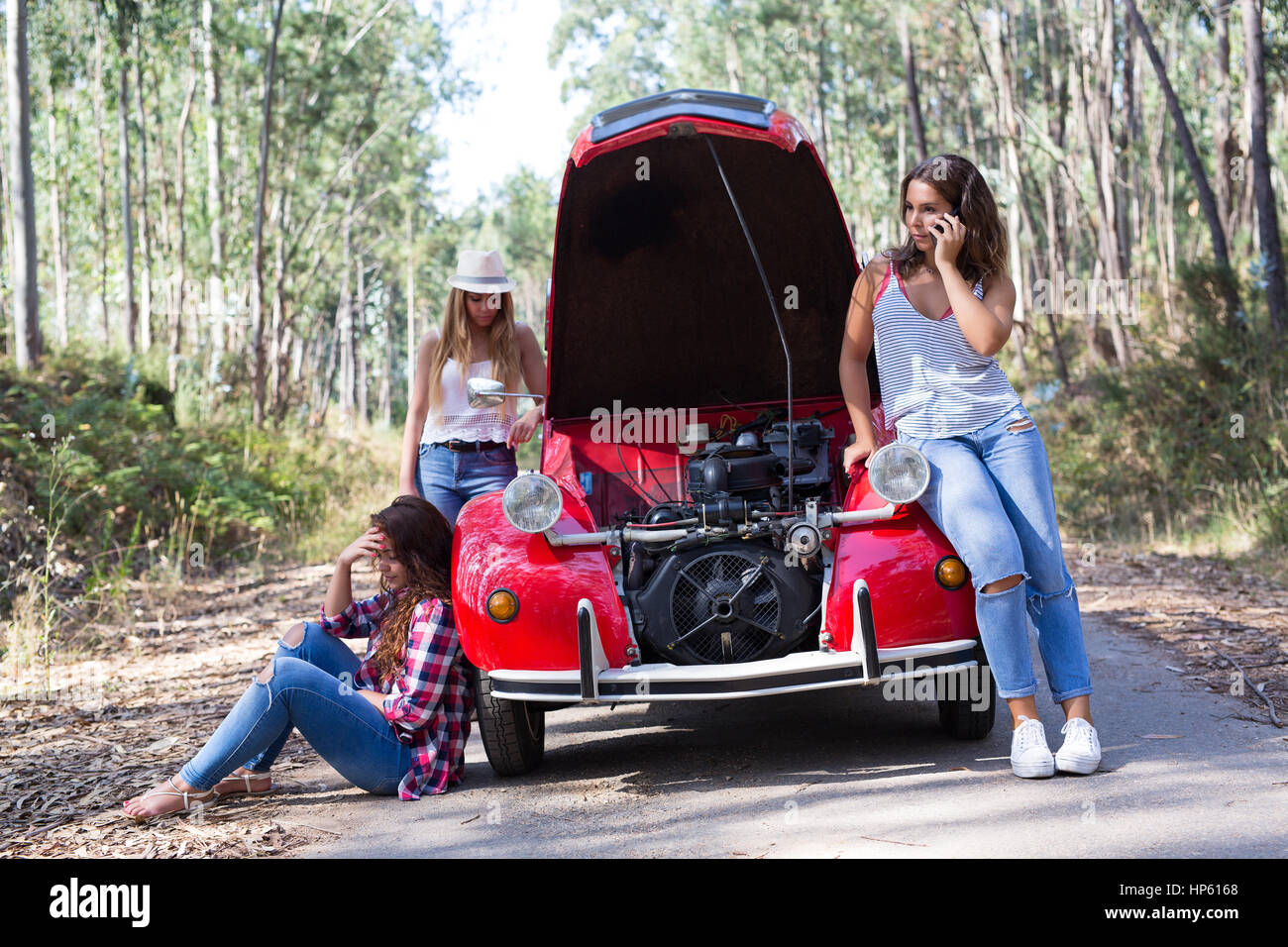 Motor vehicle malfunction hi-res stock photography and images - Alamy