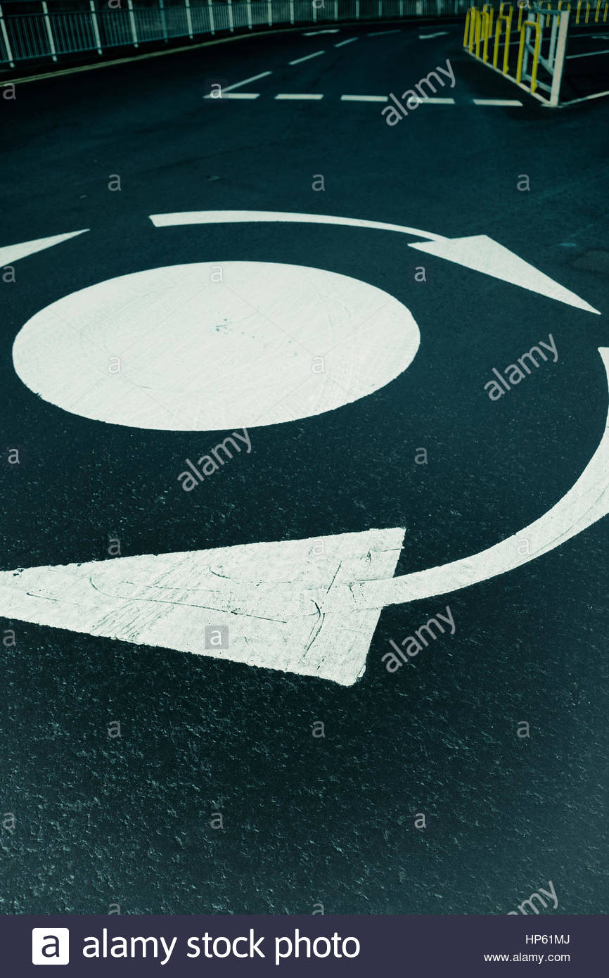 Circle Arrows High Resolution Stock Photography and Images - Alamy