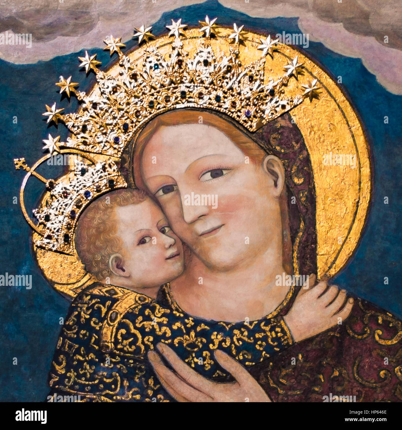 Virgin mary and baby jesus icon hi-res stock photography and images - Alamy