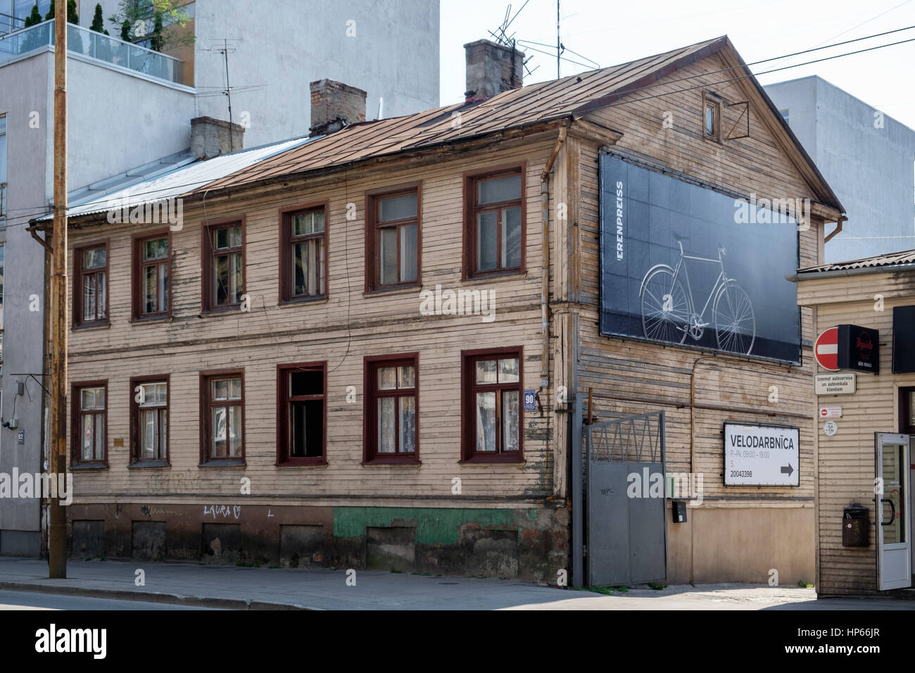 Wooden timber buildings hi-res stock photography and images - Alamy