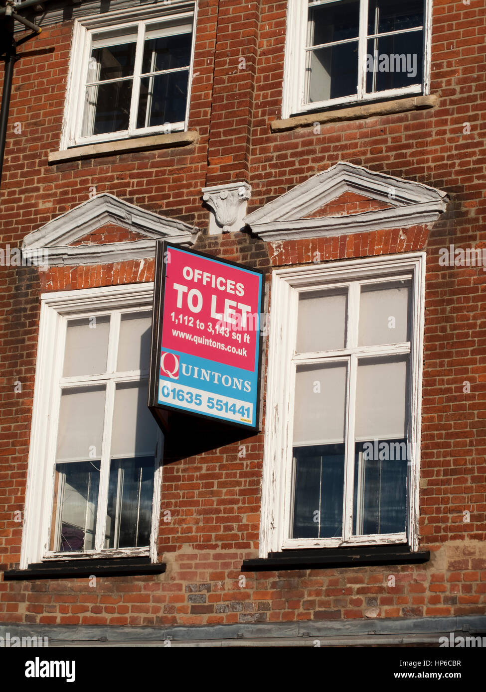 Vacant shop units hi-res stock photography and images - Alamy