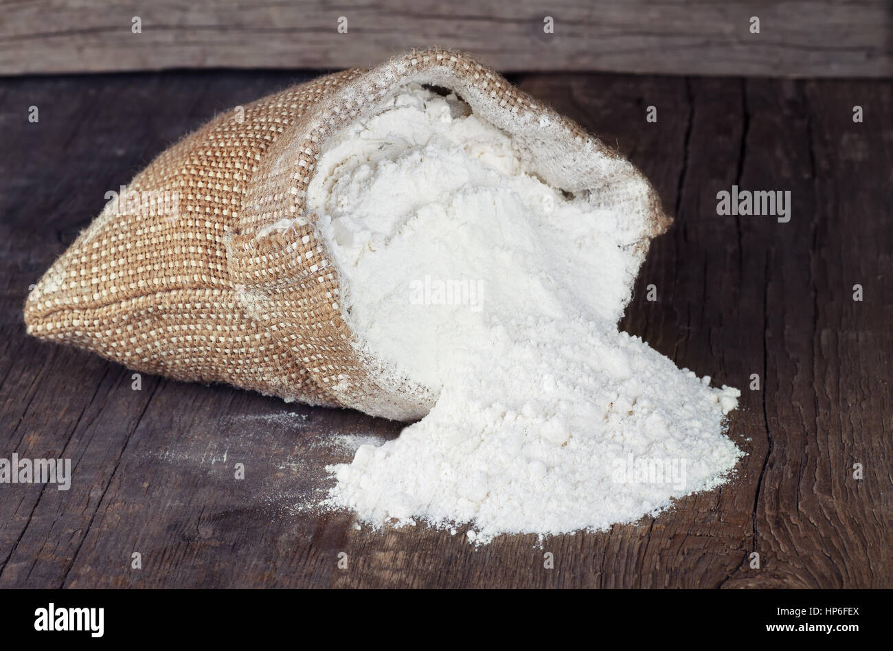 Scattered flour hi-res stock photography and images - Alamy