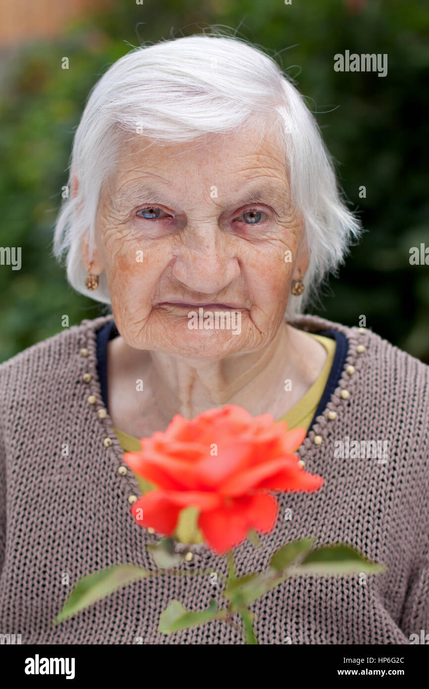 Very Old Oma Granny Smoder Telegraph