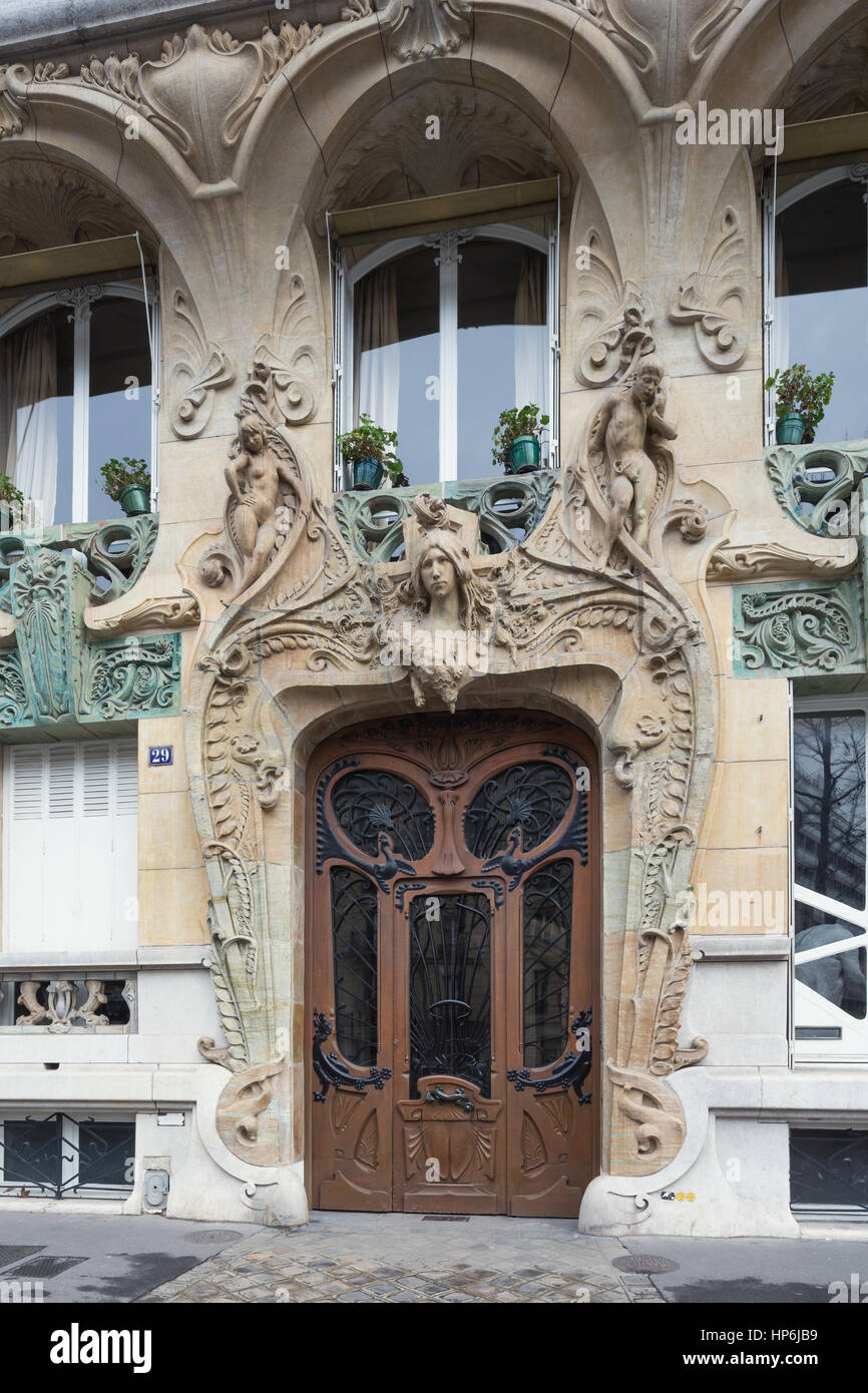 Rapp paris hi-res stock photography and images - Alamy