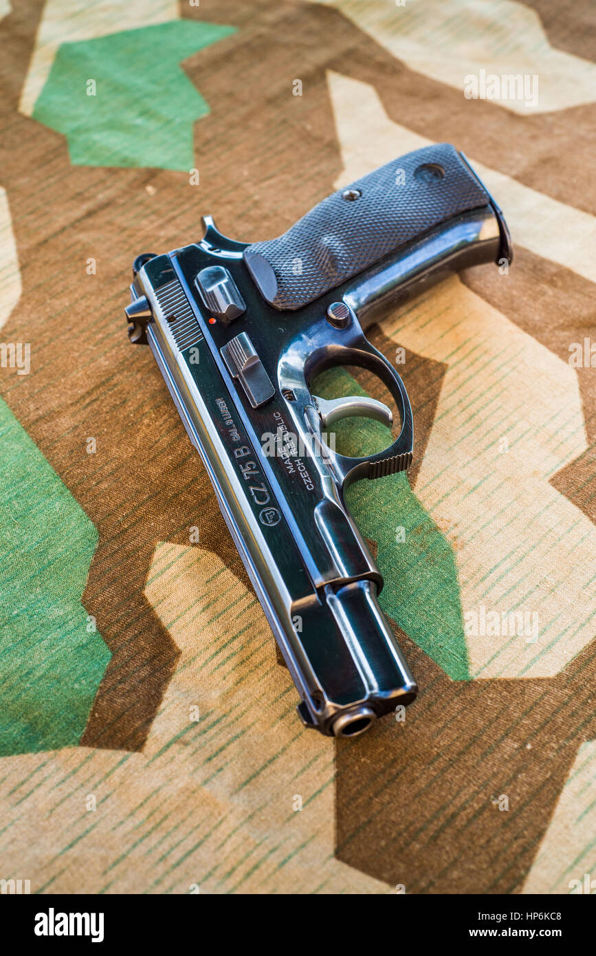 CZ 75 B, handgun Stock Photo - Alamy