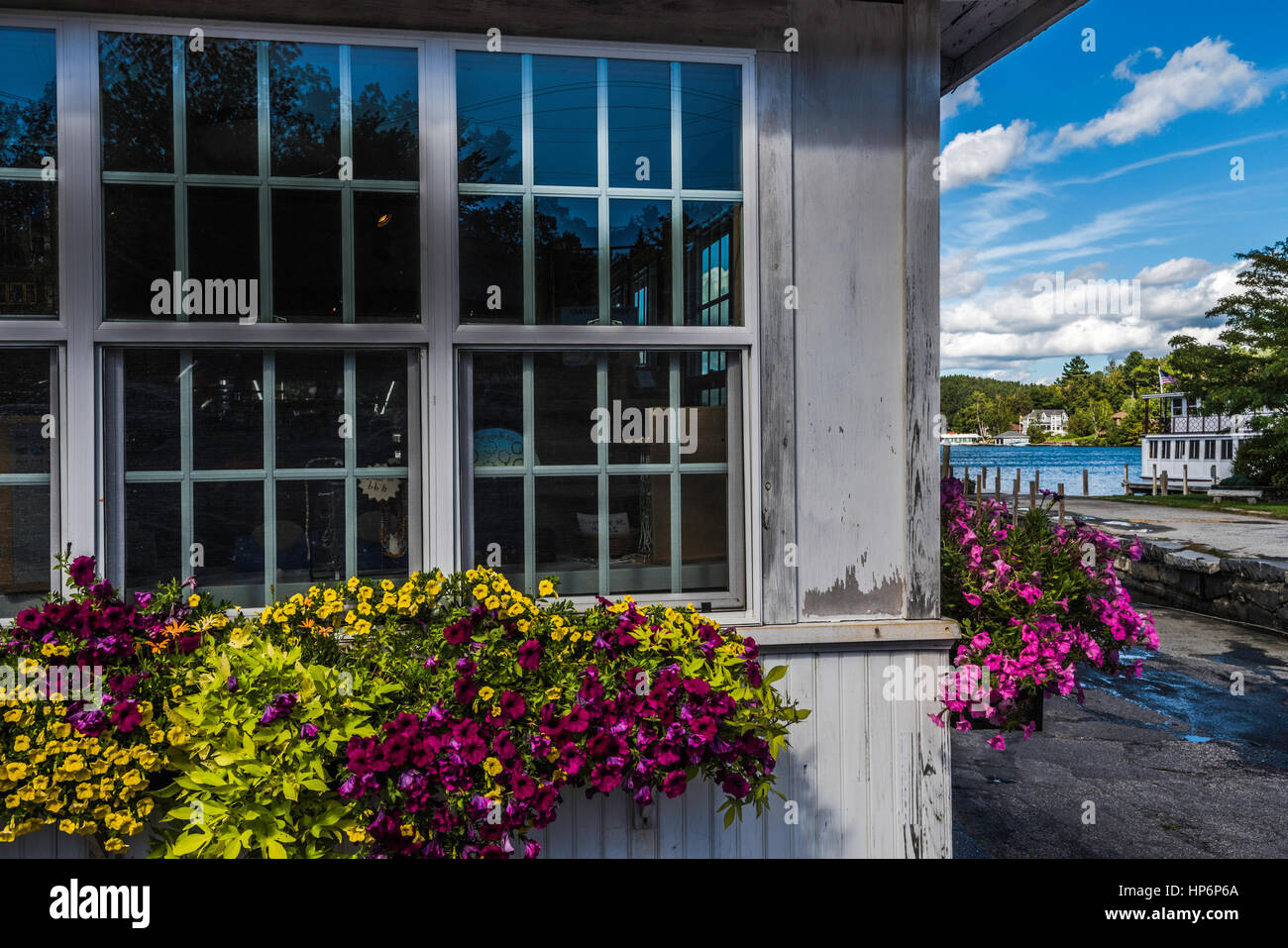Sunapee harbour hi-res stock photography and images - Alamy