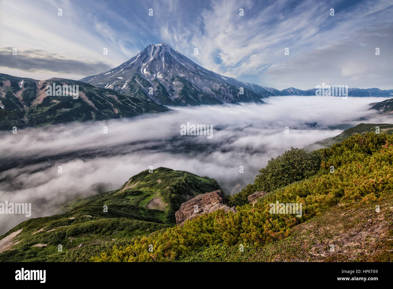 Mountains and volcanoes. Beautiful landscape of Kamchatka Peninsula ...