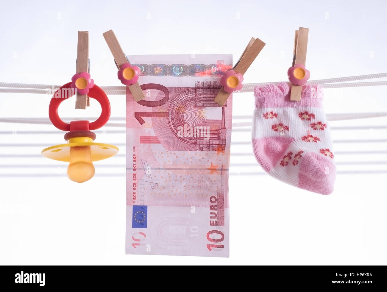 Symbolbild Kindergeld - symbolic for child allowance Stock Photo - Alamy