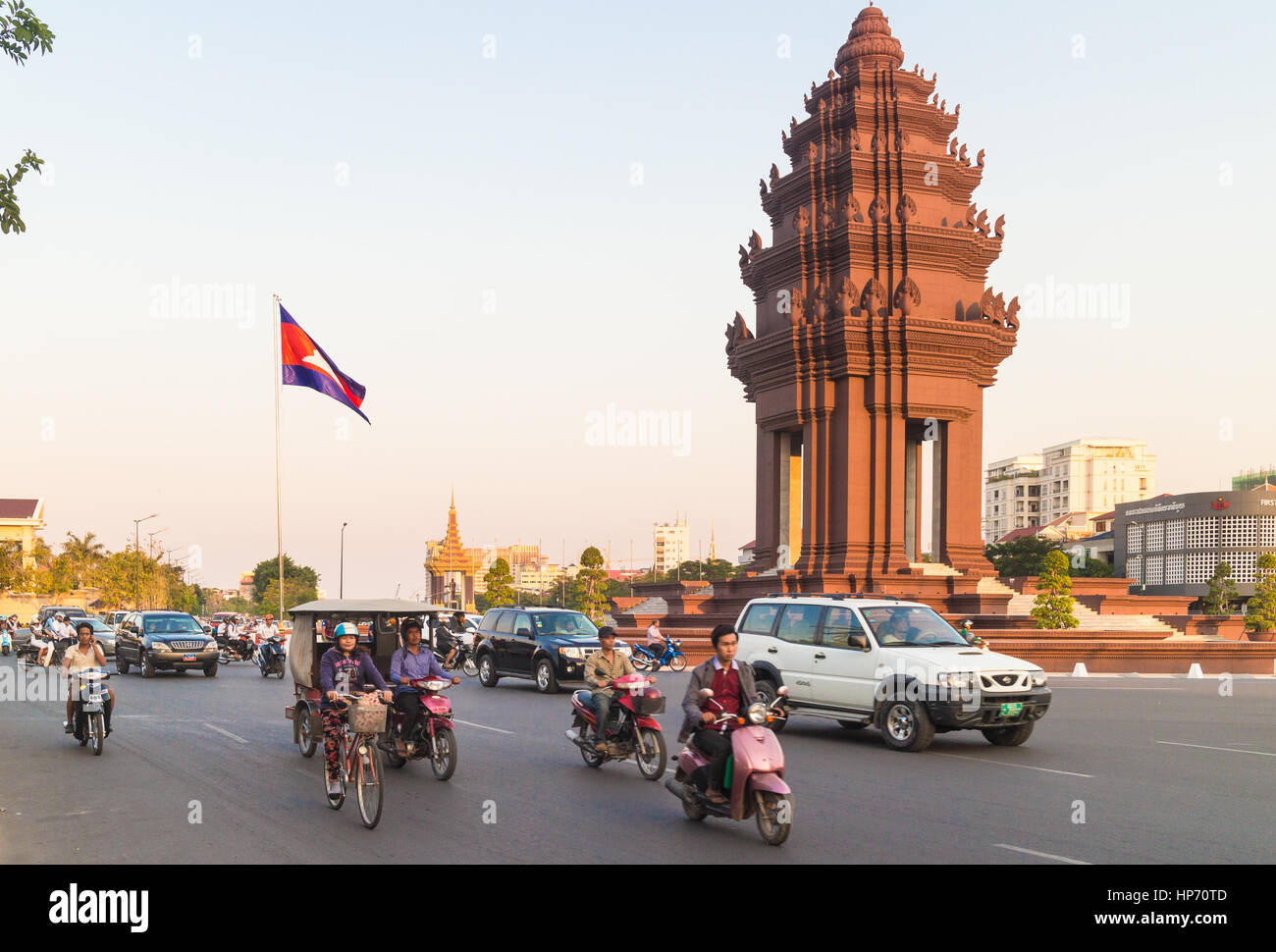 Phnom penh city capital cambodia hi-res stock photography and images ...