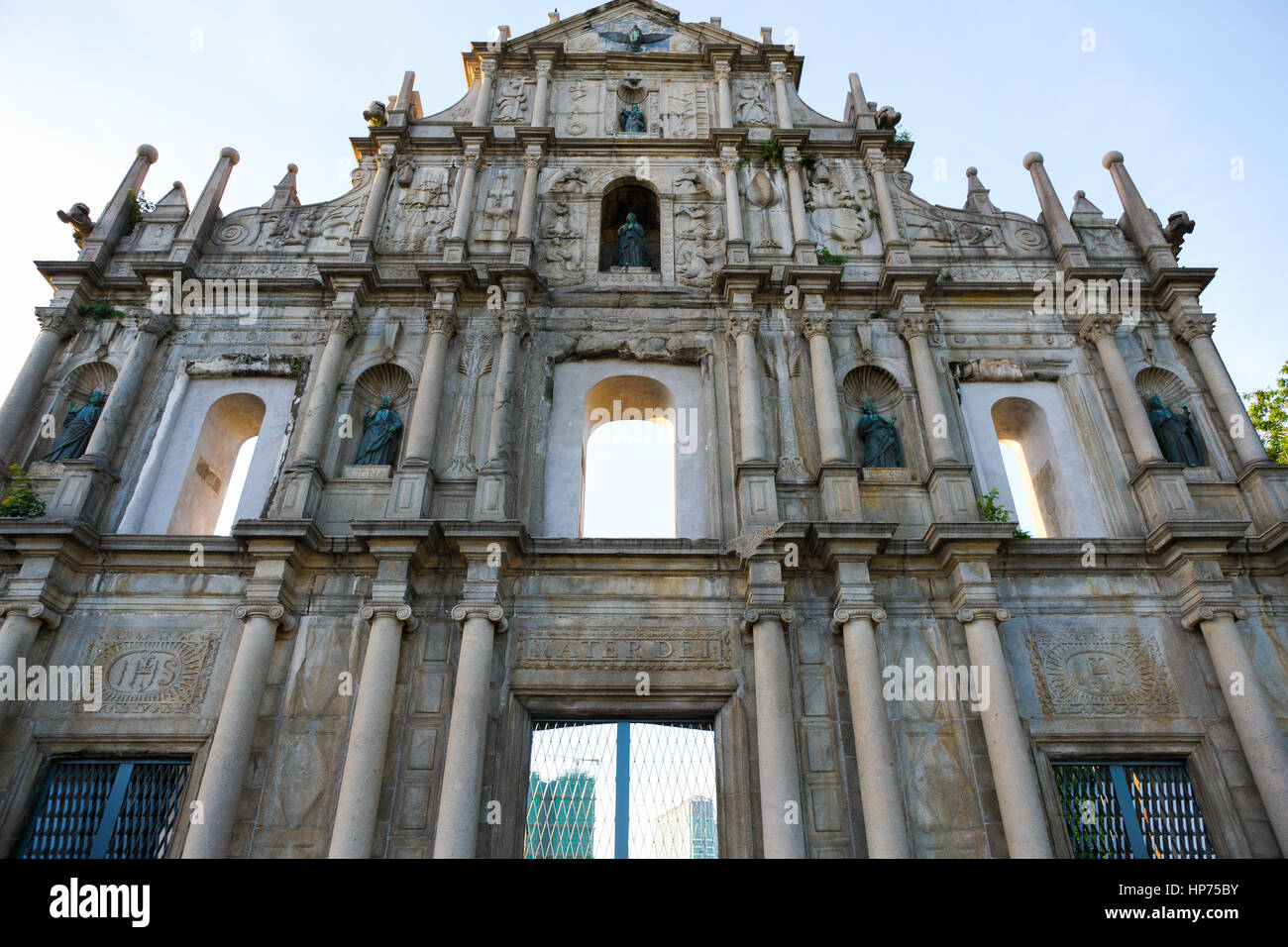 Ancient ruins 17th century hi-res stock photography and images - Alamy