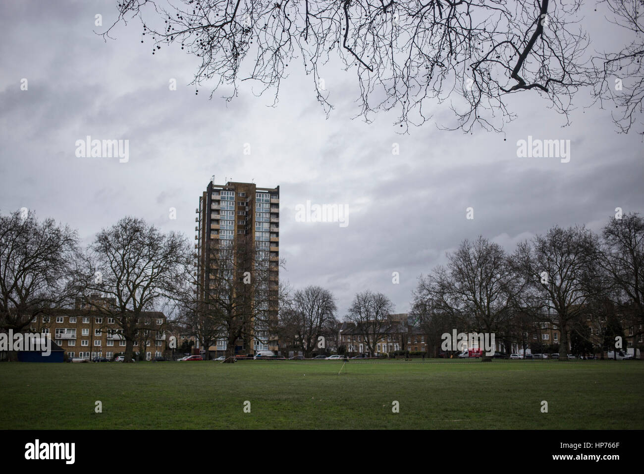 London fields hackney hi-res stock photography and images - Alamy