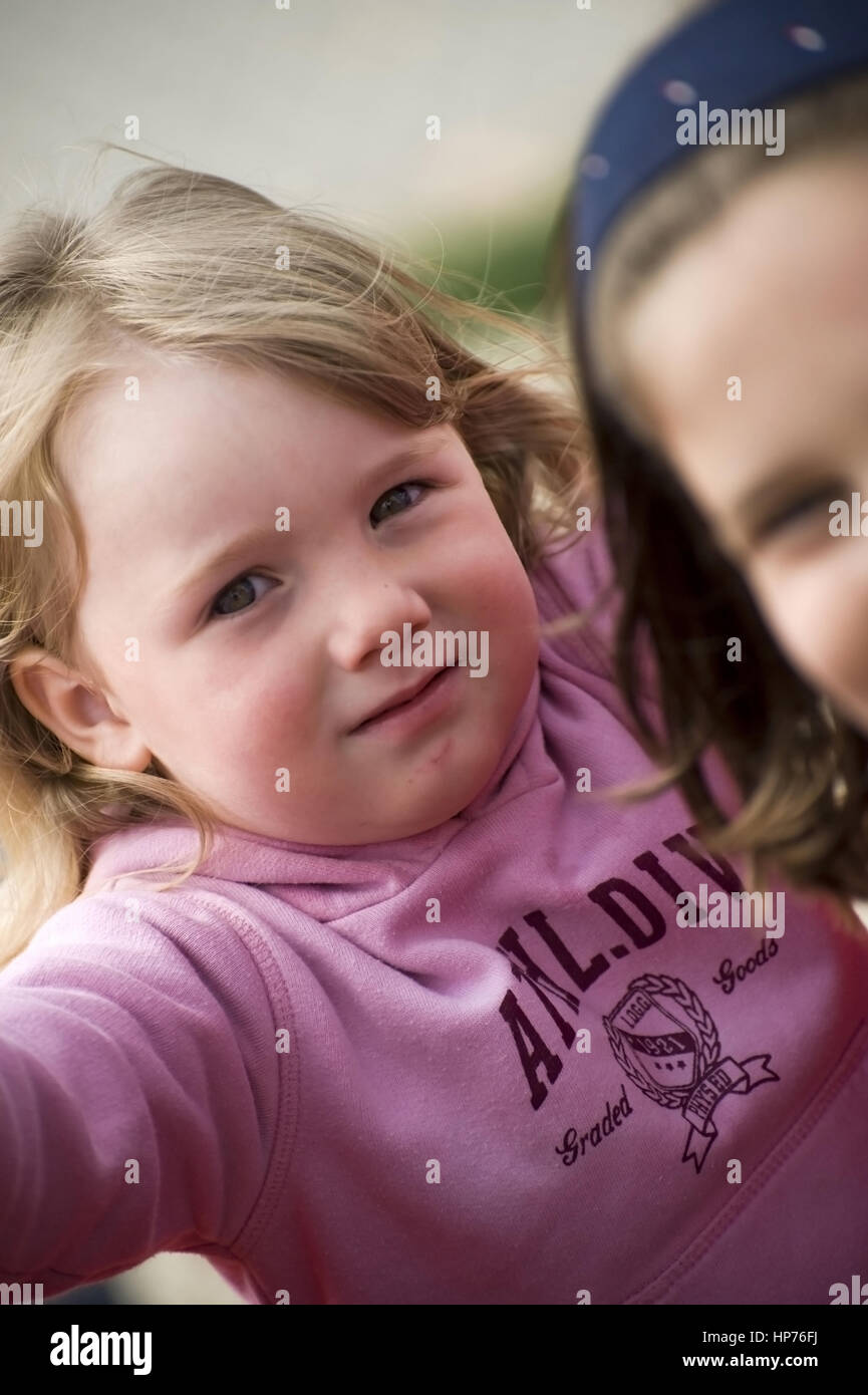 2 Maedchen - girls Stock Photo - Alamy
