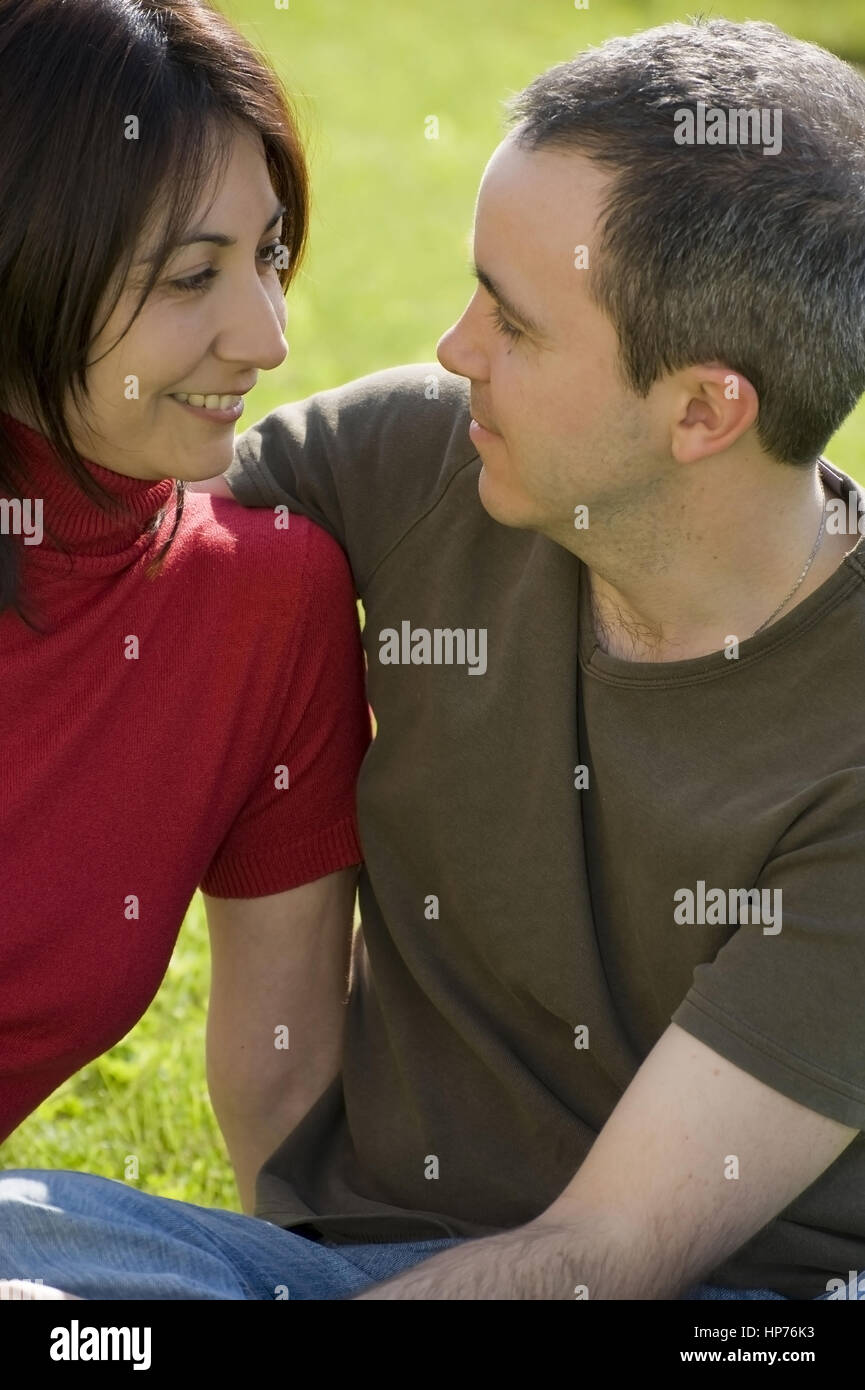 Two 2 couple twosome man woman person persons people hi-res stock ...