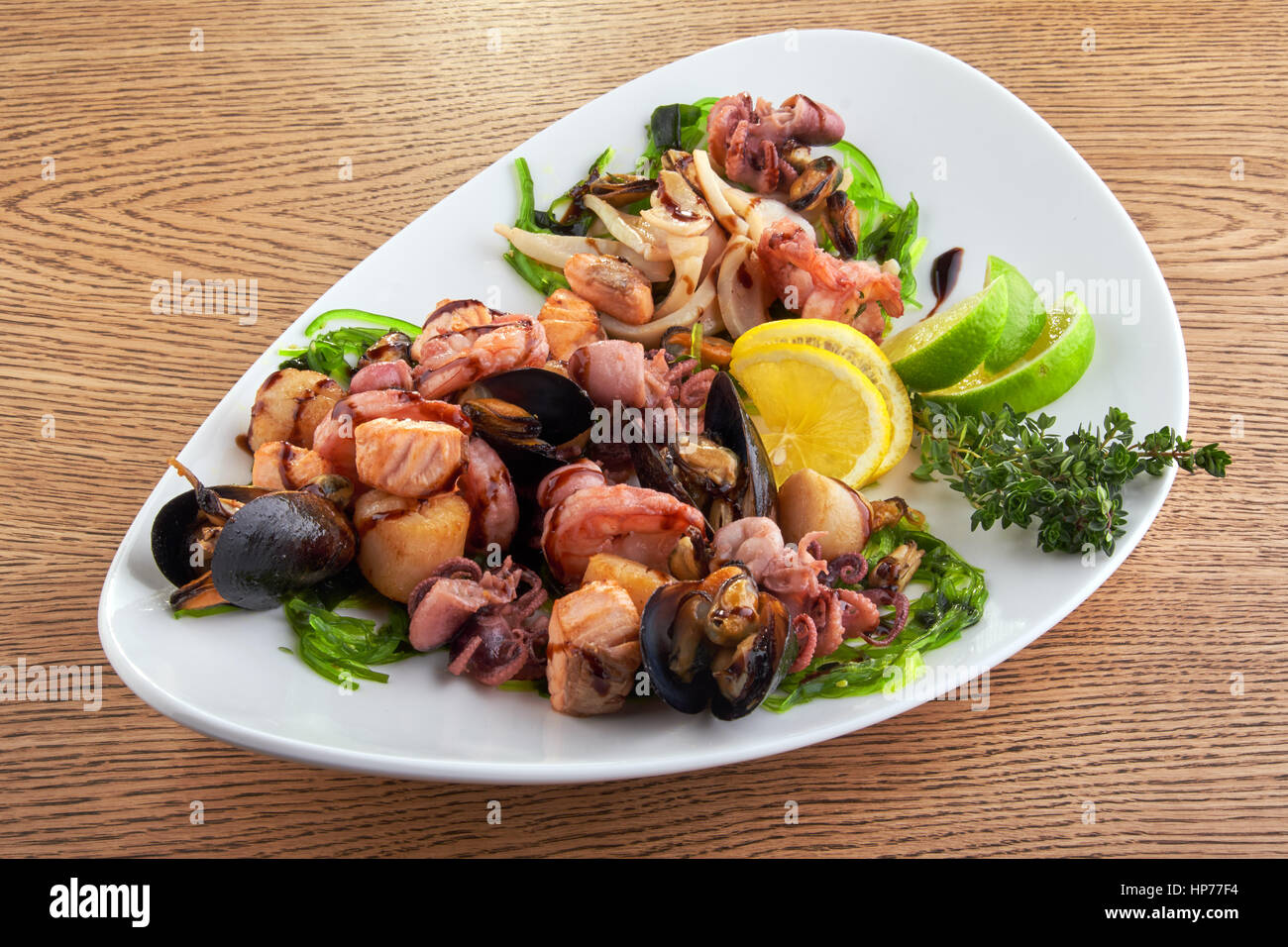 Octopus and shrimp hi-res stock photography and images - Alamy