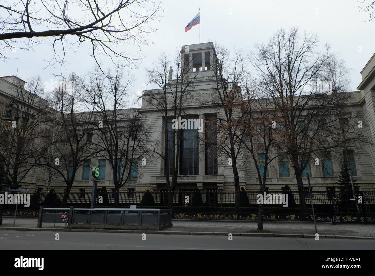 Russian embassies hi-res stock photography and images - Alamy