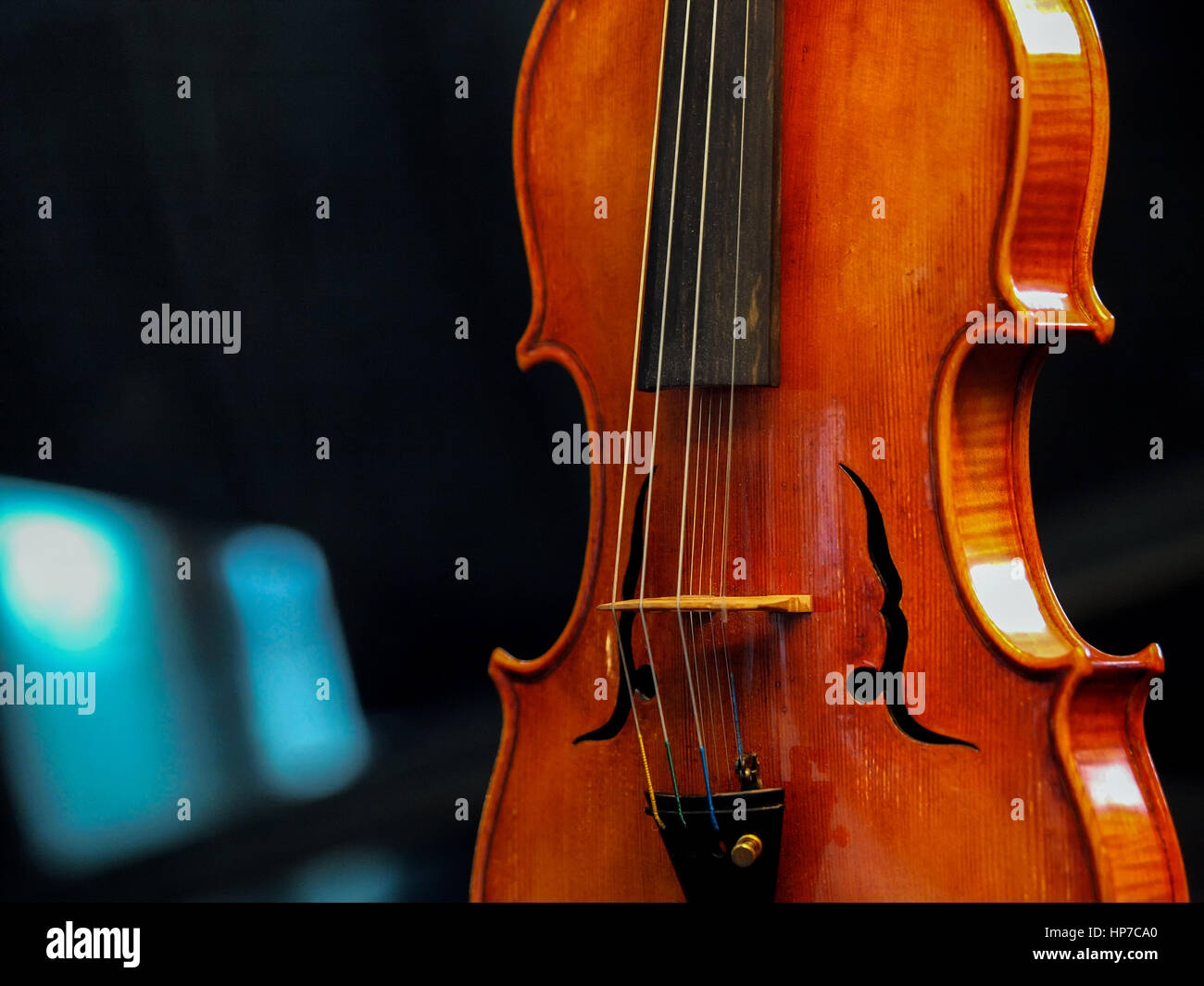 Violin body detail Stock Photo - Alamy