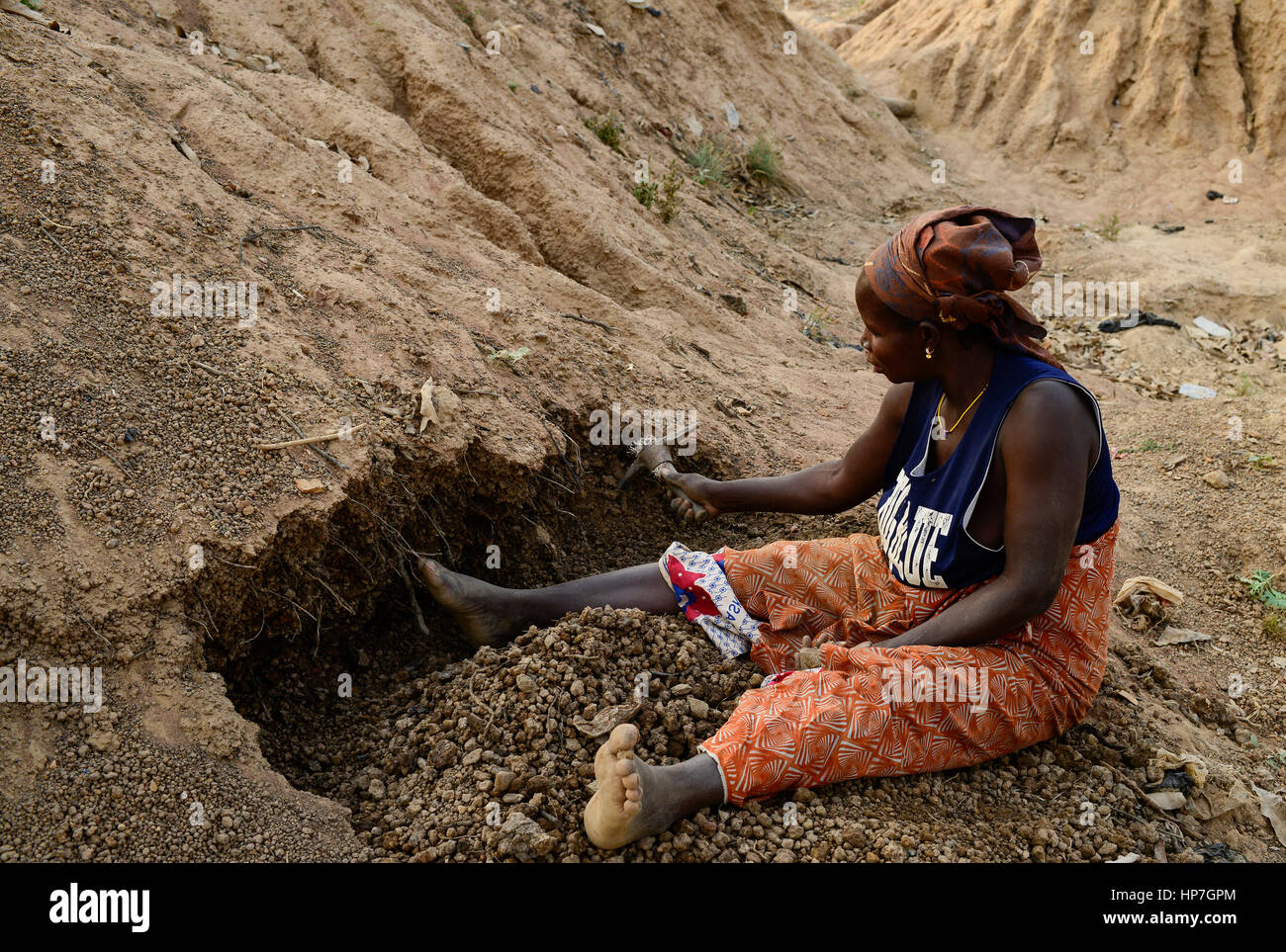 Goldmine digging hi-res stock photography and images - Alamy