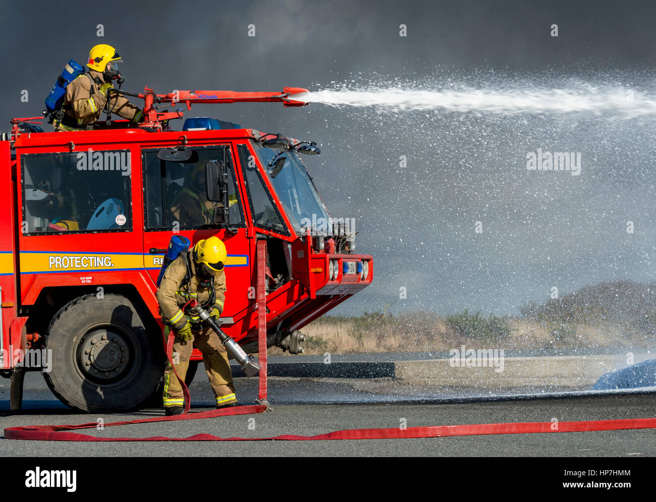 Fire fighting aircraft hi-res stock photography and images - Alamy