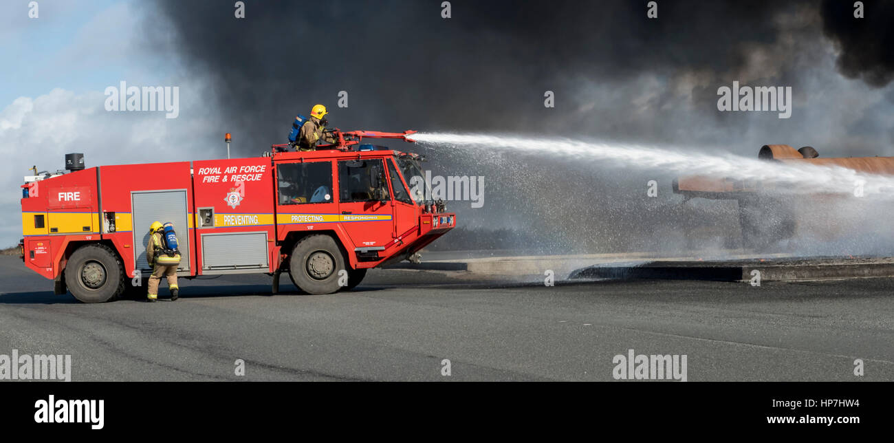 Navy fireman hi-res stock photography and images - Alamy