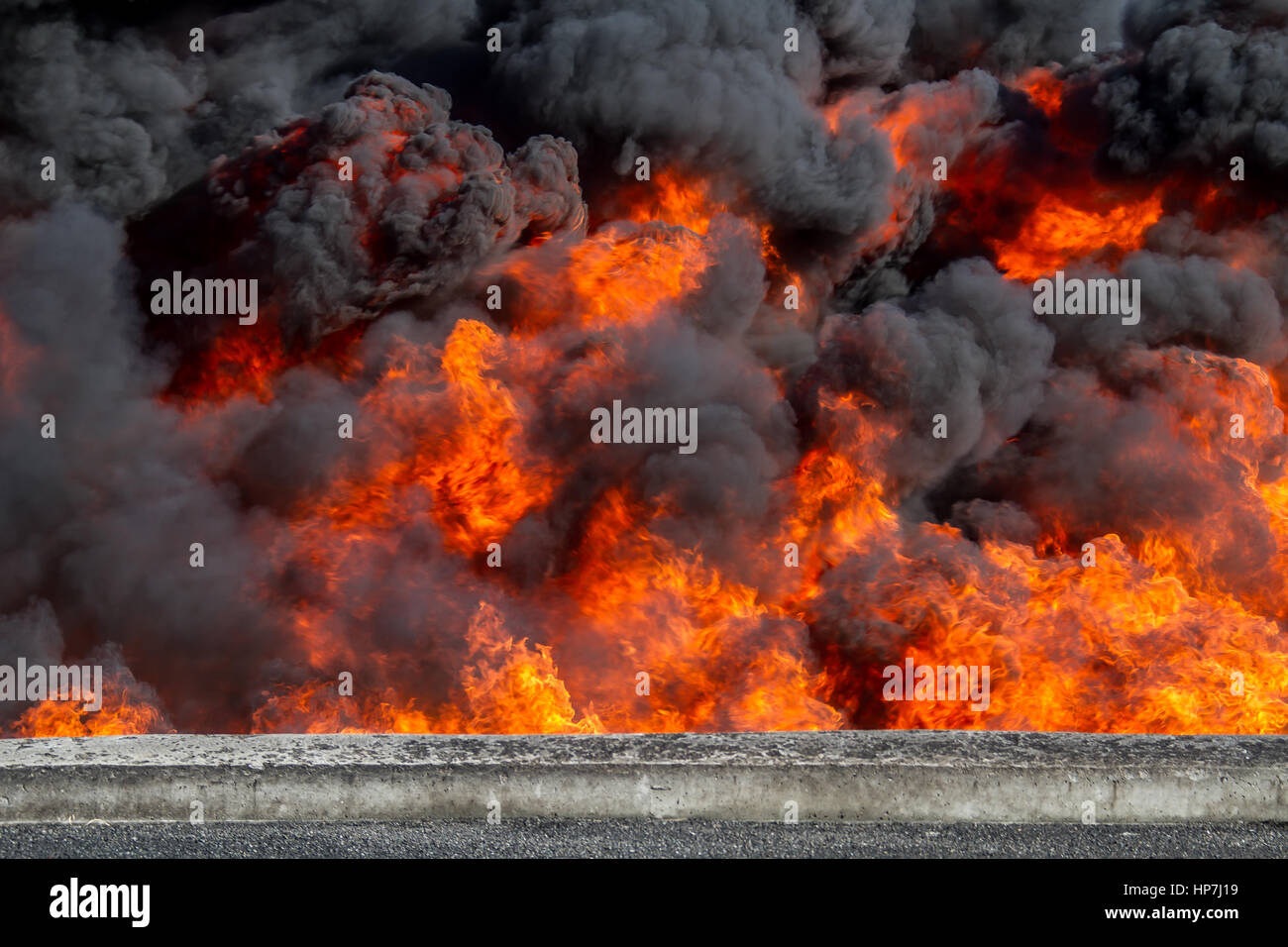 Chemical ignition reaction hi-res stock photography and images - Alamy