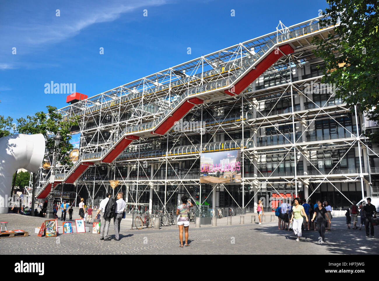 Centre pompidou stairs hi-res stock photography and images - Alamy