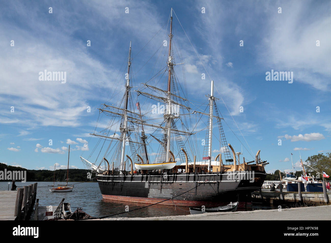 Double topsail bark rig hi-res stock photography and images - Alamy