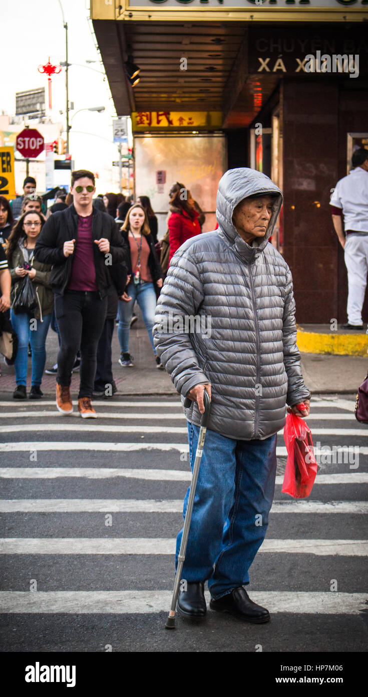 Chinese man portrait hi-res stock photography and images - Alamy