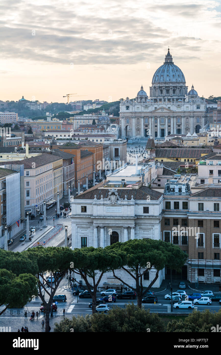 View of St. Peter's Basilica from Castel Sant'Angelo Stock Photo - Alamy