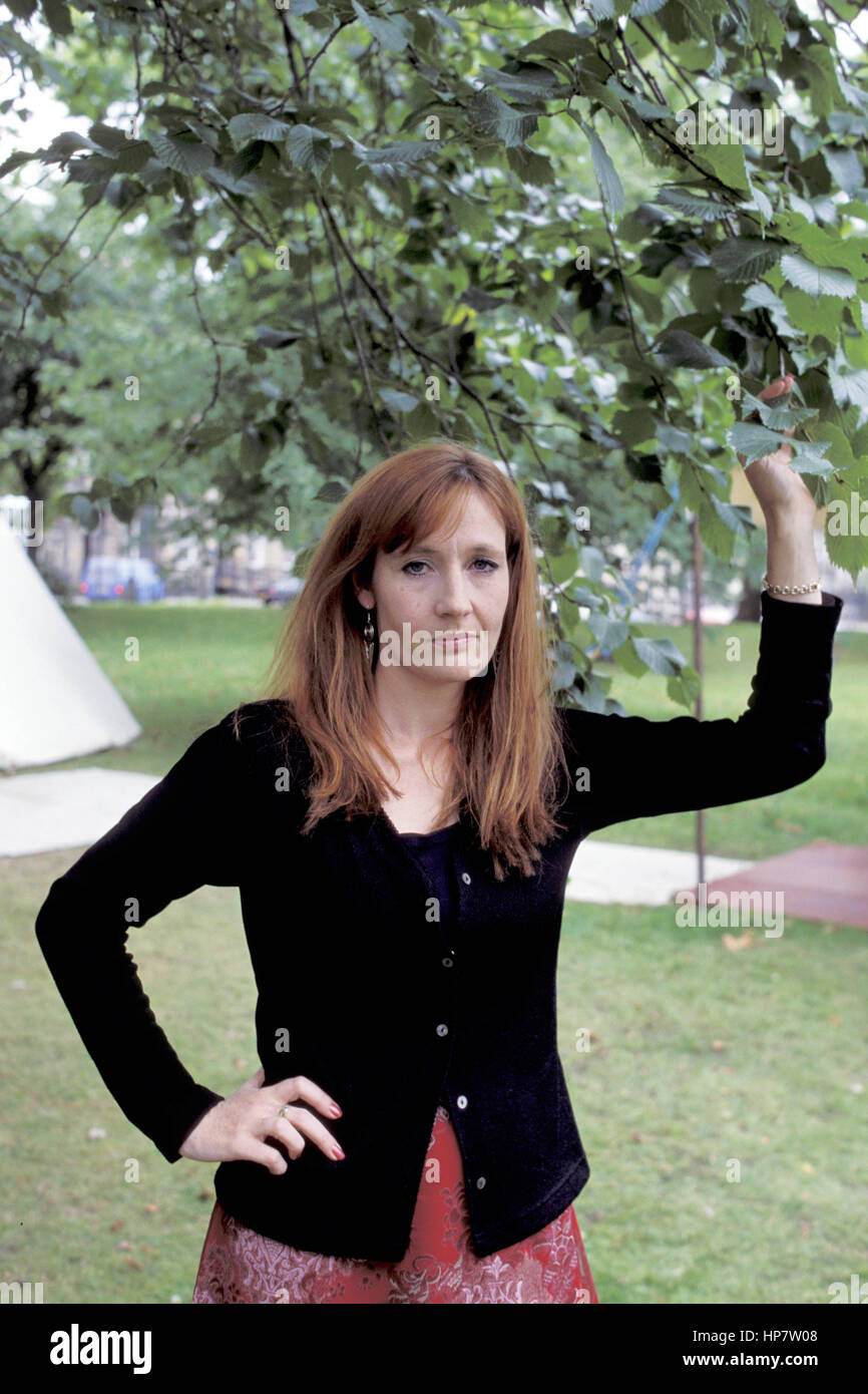 Joanne rowling portrait hi-res stock photography and images - Alamy