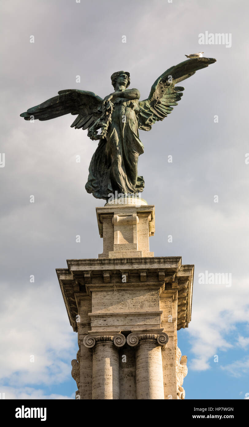 Historic sites of rome hi-res stock photography and images - Alamy