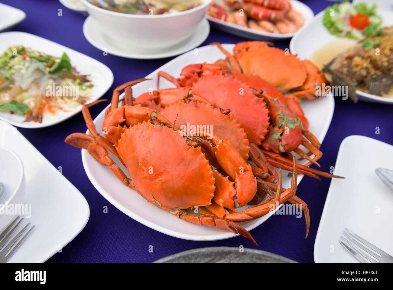 steamed mud crabs and other seafood in Thailand Stock Photo - Alamy