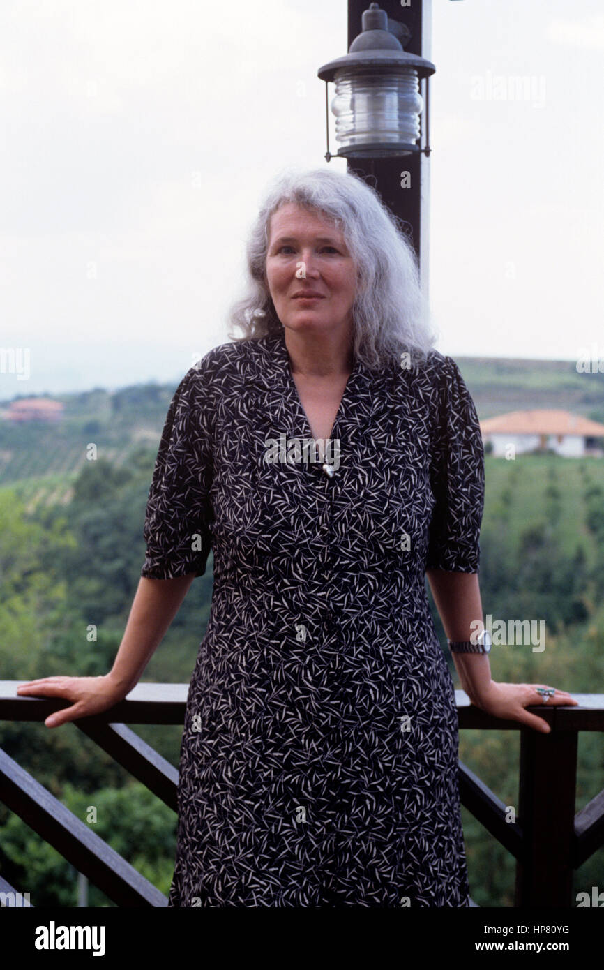 Angela carter writer hi-res stock photography and images - Alamy