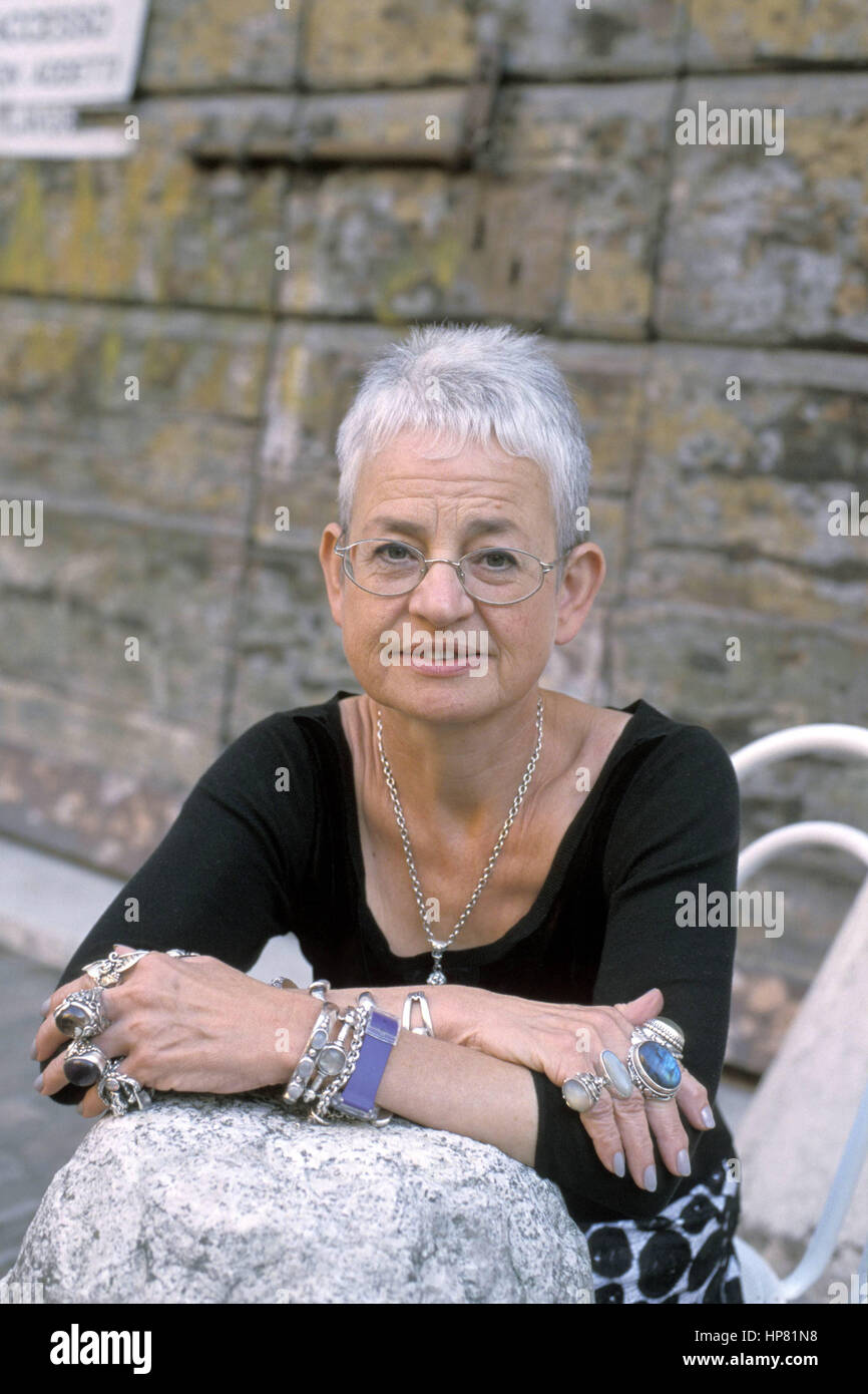 Jacqueline WILSON - Date : 20030801 ©Basso Cannarsa/Opale Stock Photo ...