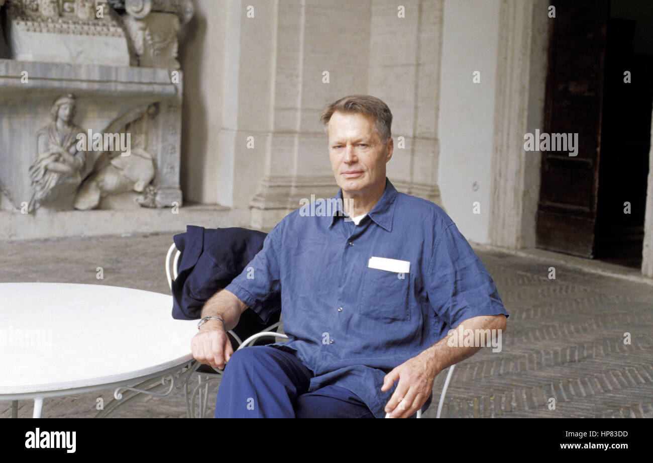 Jean marie gustave le clézio hi-res stock photography and images - Alamy