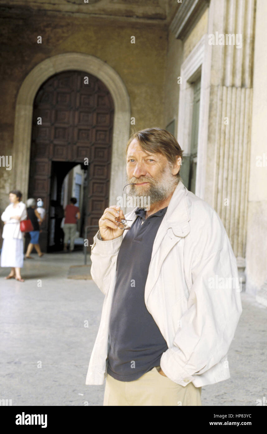 Stephane COURTOIS - Date : 20040801 ©Basso Cannarsa/Opale Stock Photo ...