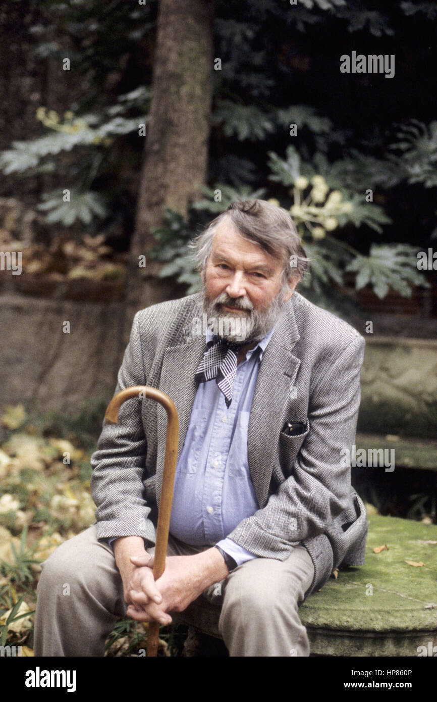 John fowles hi-res stock photography and images - Alamy