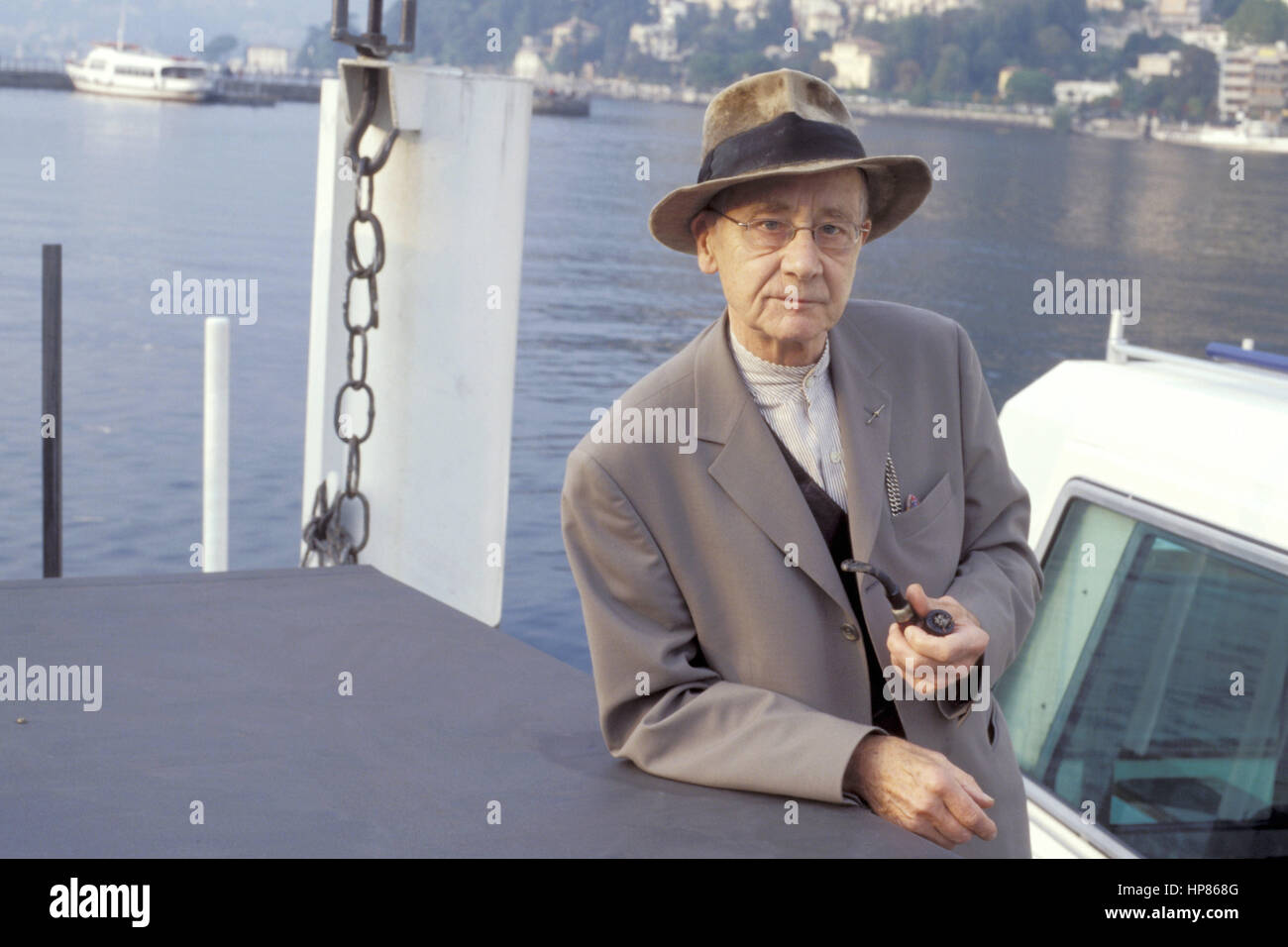 Alan sillitoe hi-res stock photography and images - Alamy