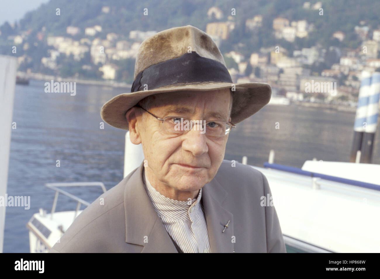 Alan SILLITOE - Date : 20051001 ©Basso Cannarsa/Opale Stock Photo - Alamy