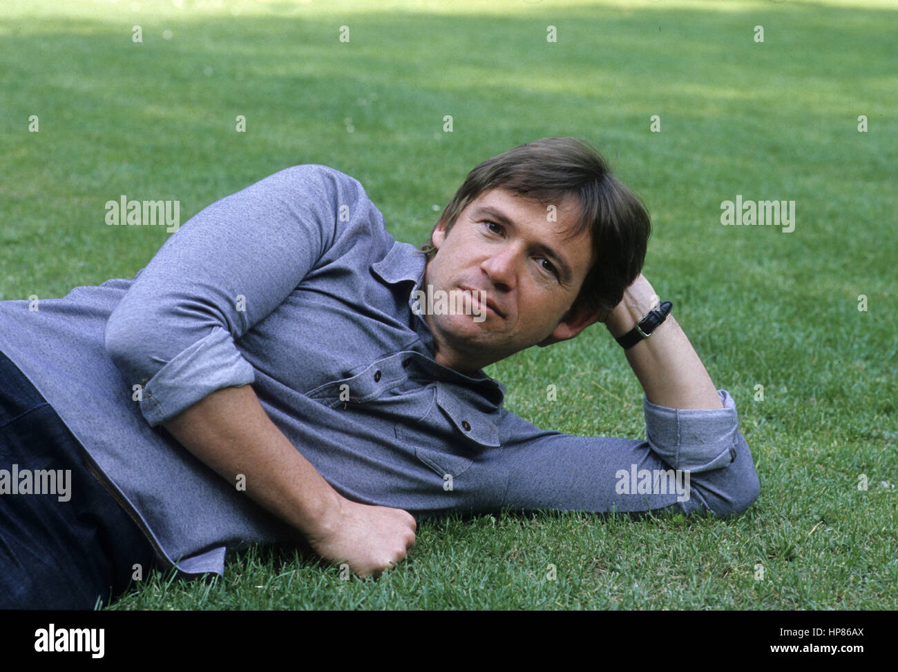 David nicholls, writer hi-res stock photography and images - Alamy