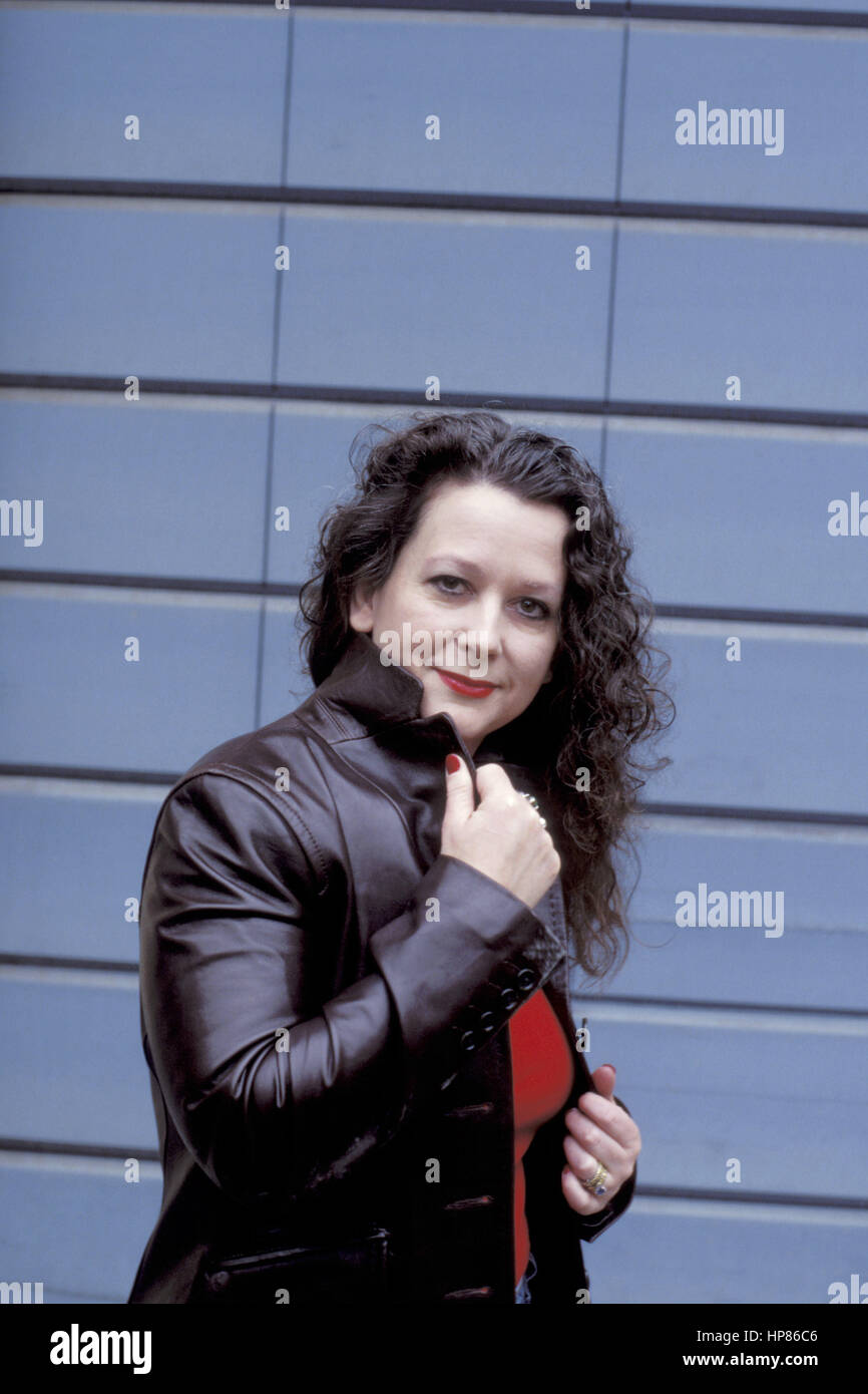 Laurell K. (Kaye) HAMILTON - Date : 20051101 ©Basso Cannarsa/Opale ...