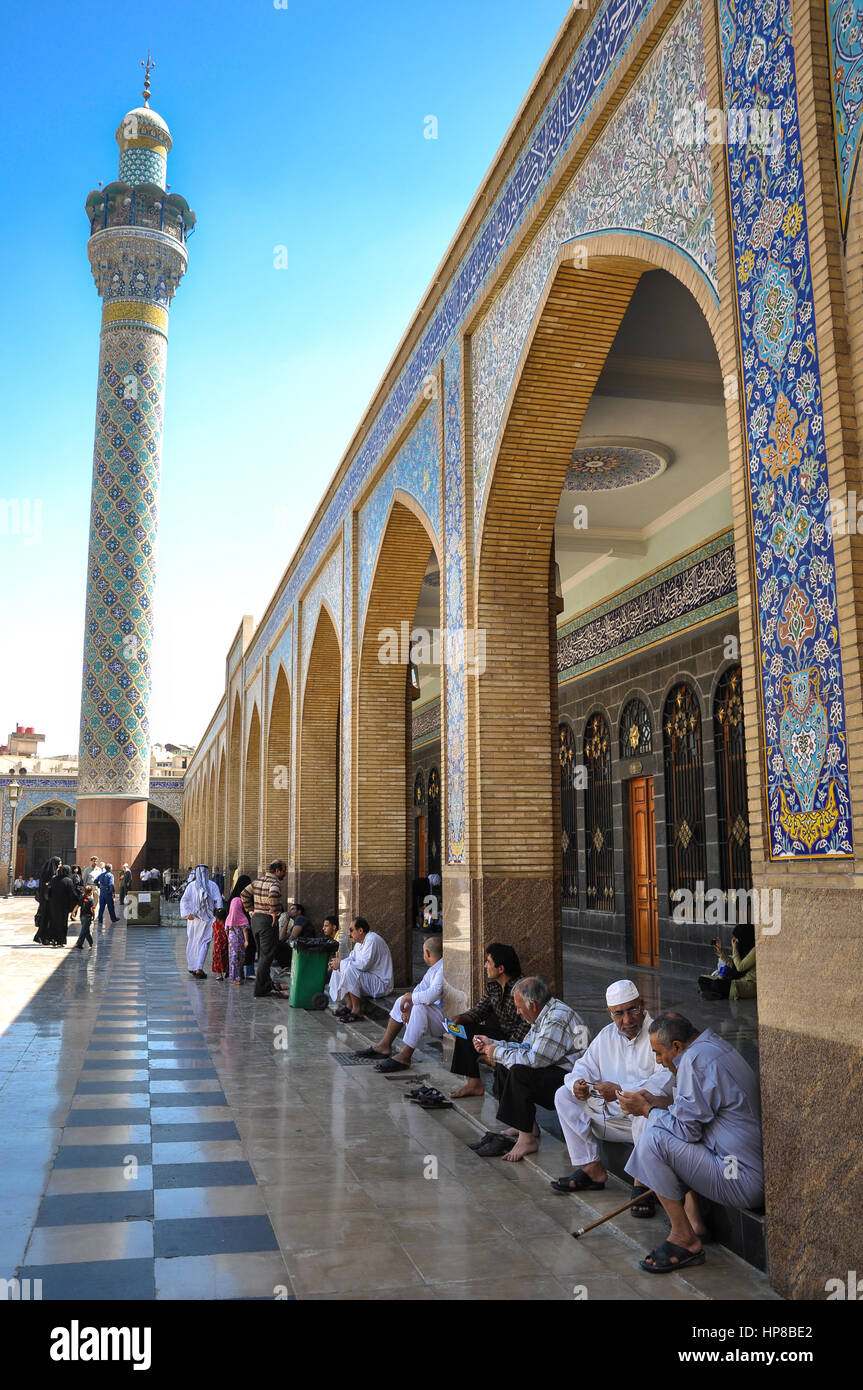 Zeinab shrine in syria hi-res stock photography and images - Alamy