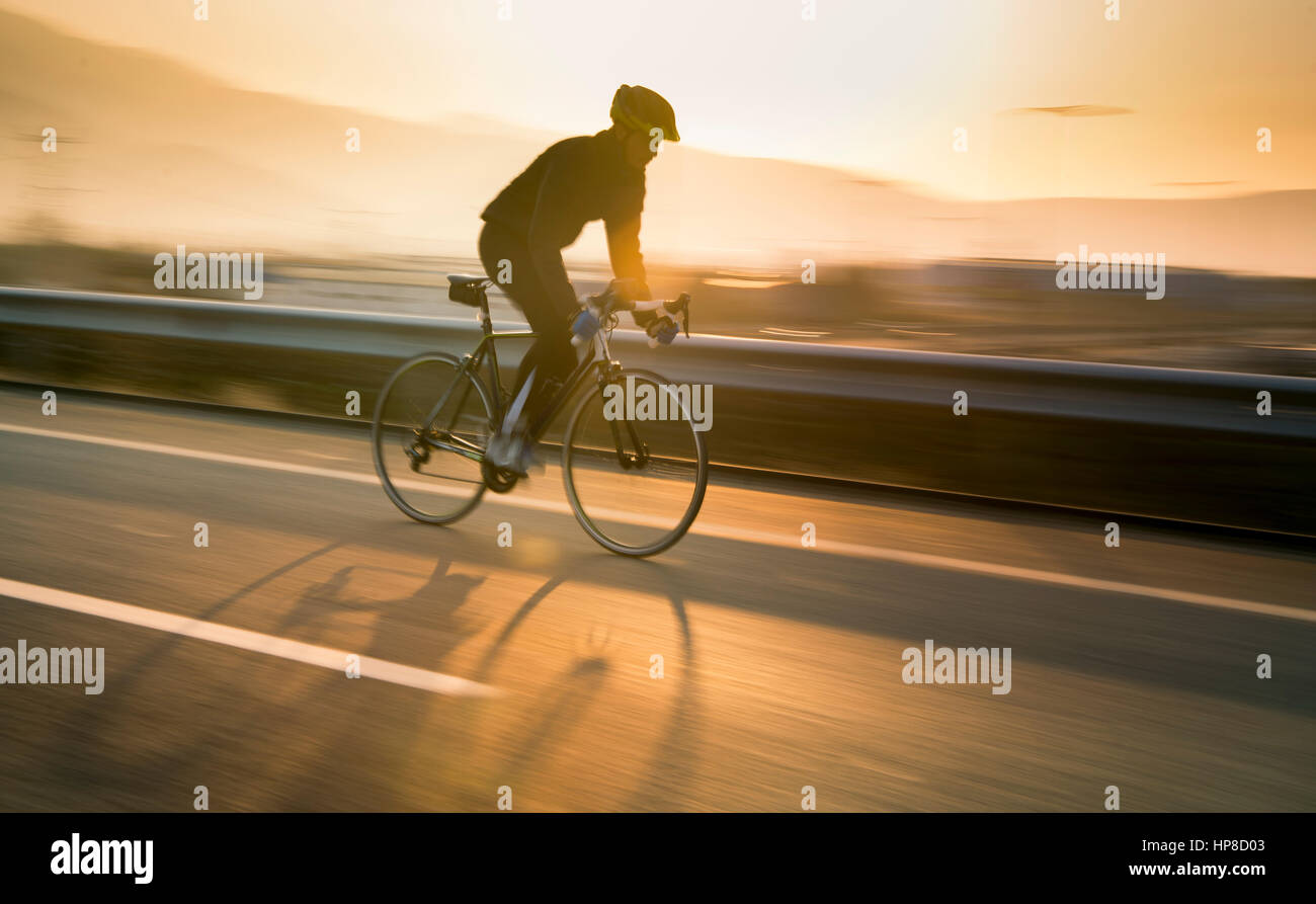 Cycle fast track hi-res stock photography and images - Alamy