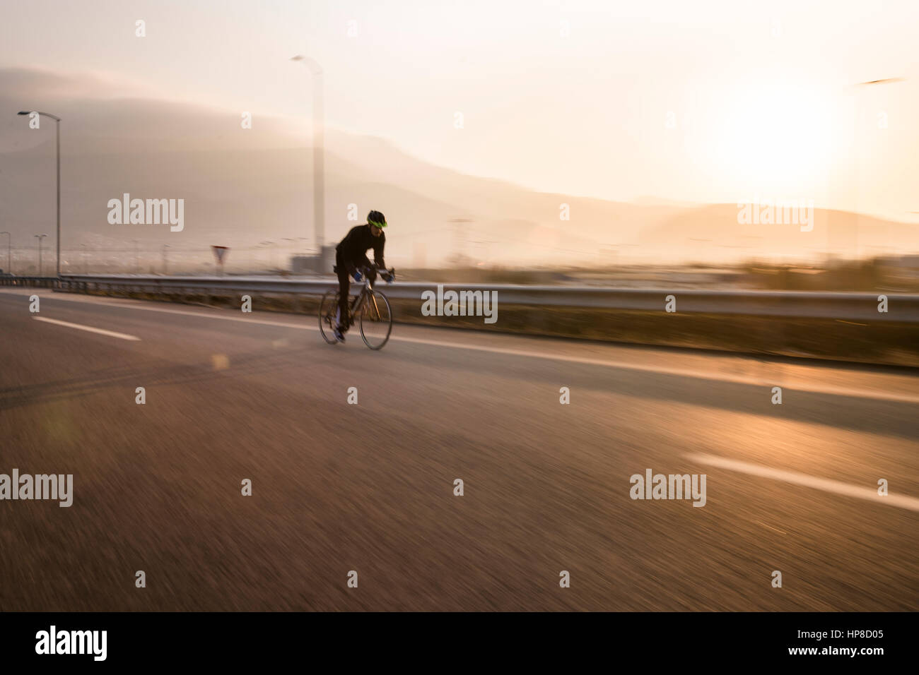 Cycle fast track hi-res stock photography and images - Alamy