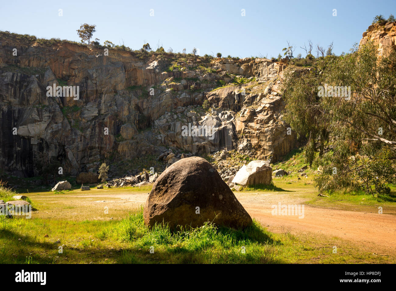The big rock in australia hi-res stock photography and images - Alamy