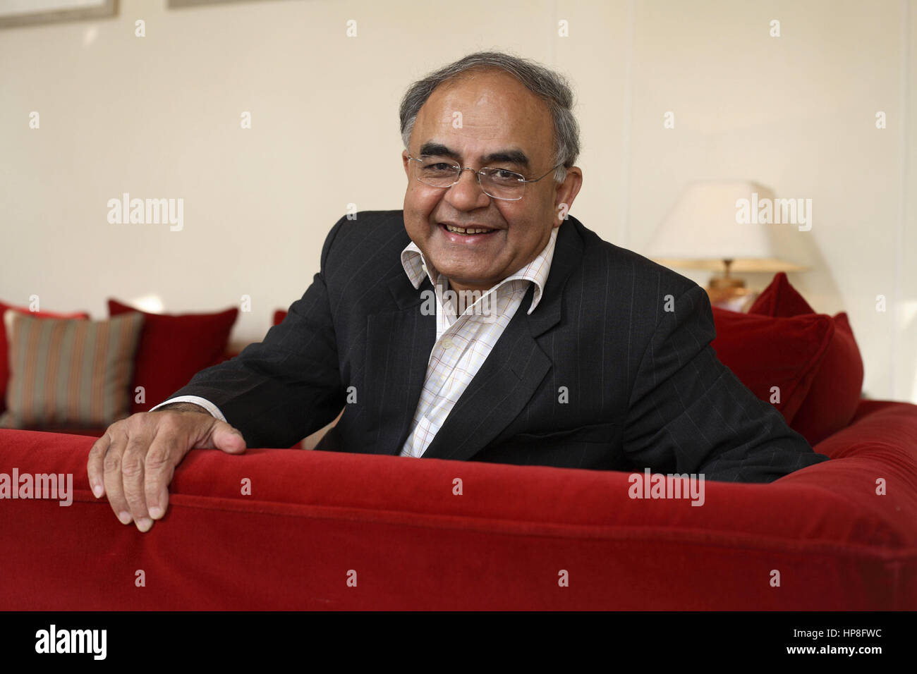 Gurcharan das hi-res stock photography and images - Alamy