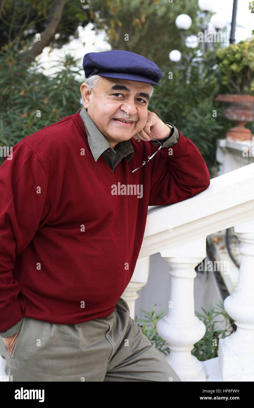 Gurcharan das hi-res stock photography and images - Alamy