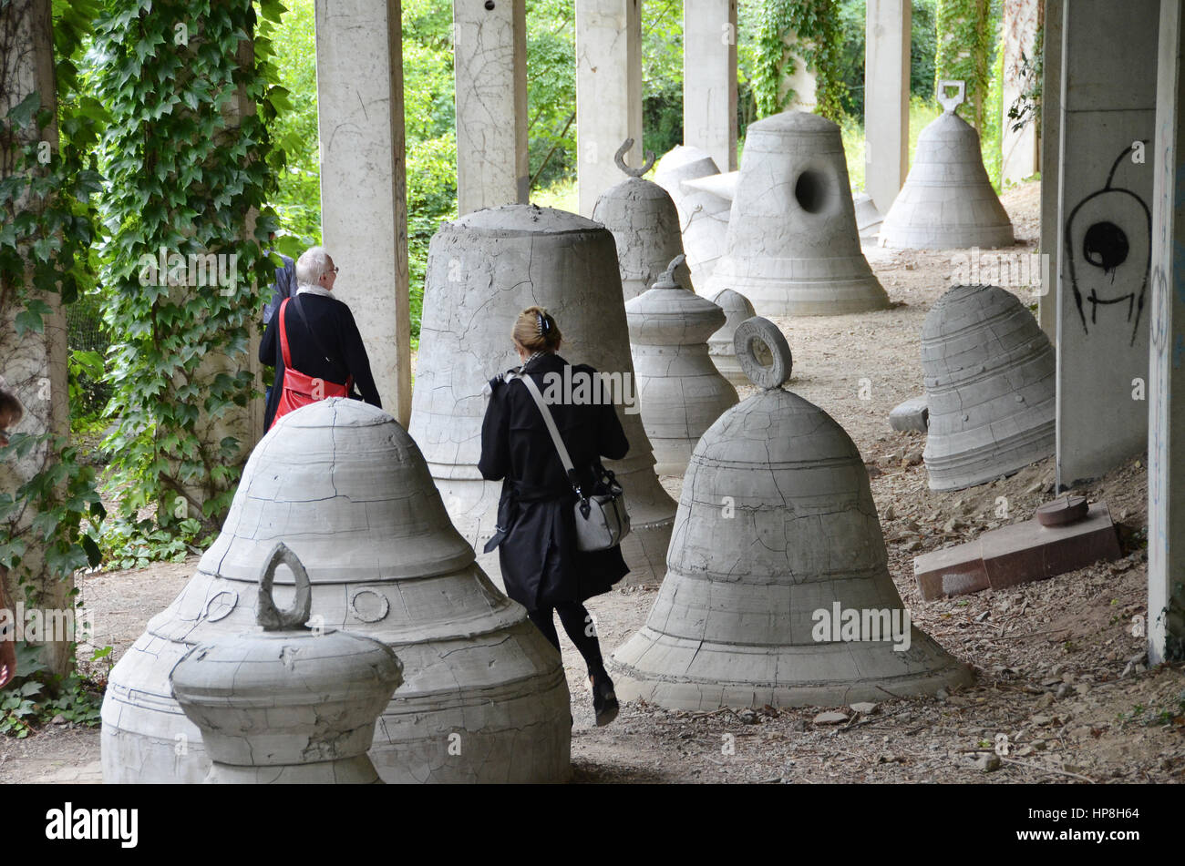 Villar rojas artist hi-res stock photography and images - Alamy