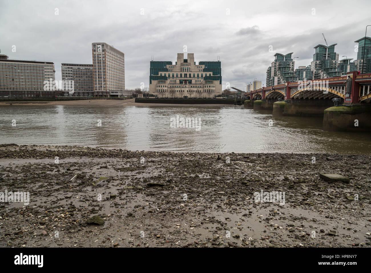 British spies hi-res stock photography and images - Alamy